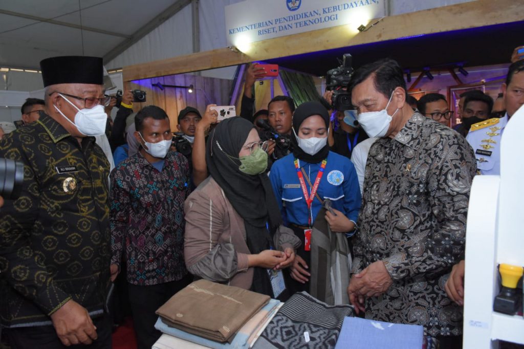 Menkomarves bersama Mendagri Tinjau Lokasi Sail Tidore Expo 2022 - tvonlinetidore.net